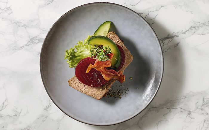 Leverpostej med bacon, agurkesalat & rødbeder